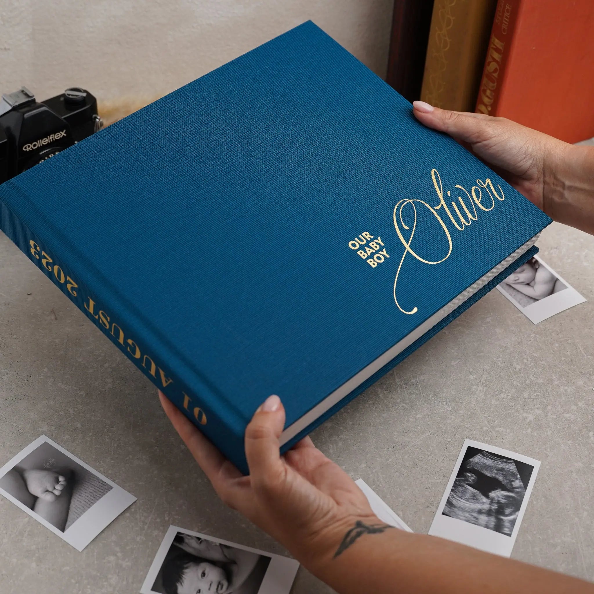 2023 Guestbook 01 - Oscar Albums