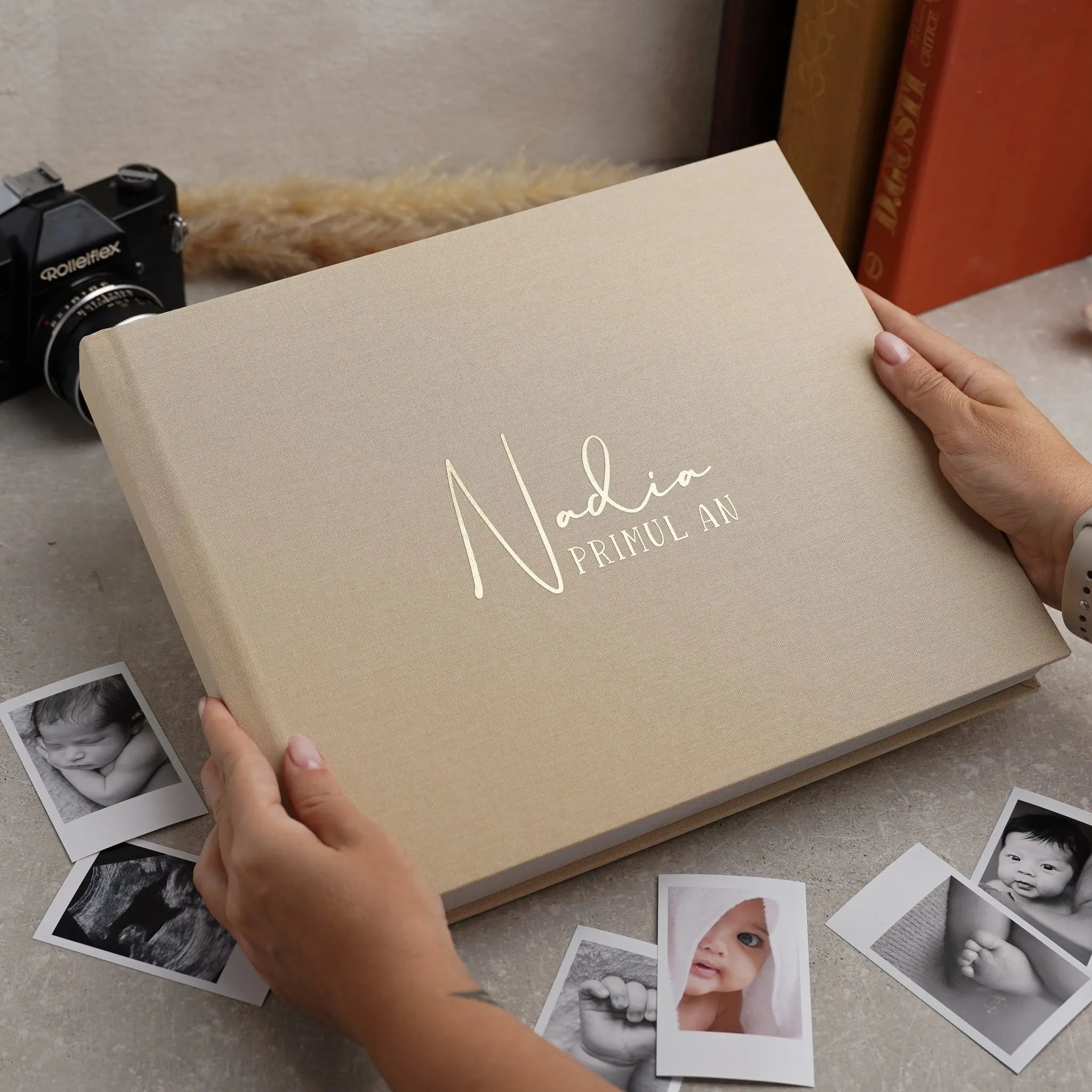 2023 Guestbook 01 - Oscar Albums